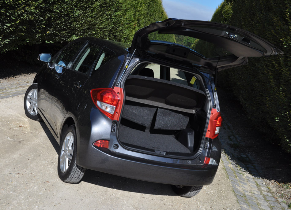 Subaru Trezia 1.4D (90 Hp) Automatic